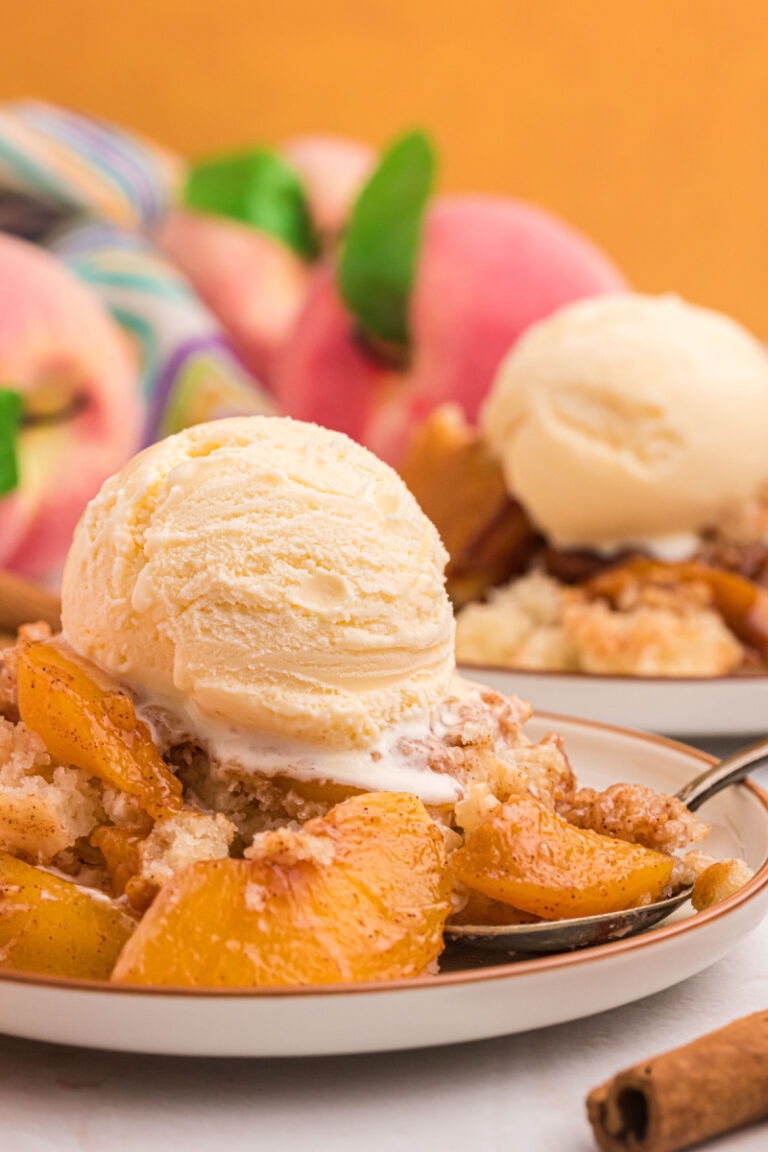 Peach Cobbler - Recipes For Holidays