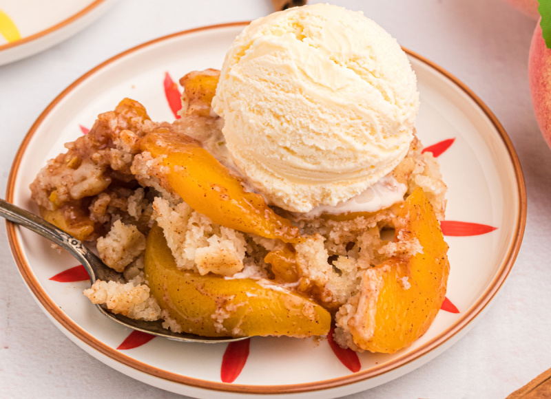 Peach Cobbler - Recipes For Holidays